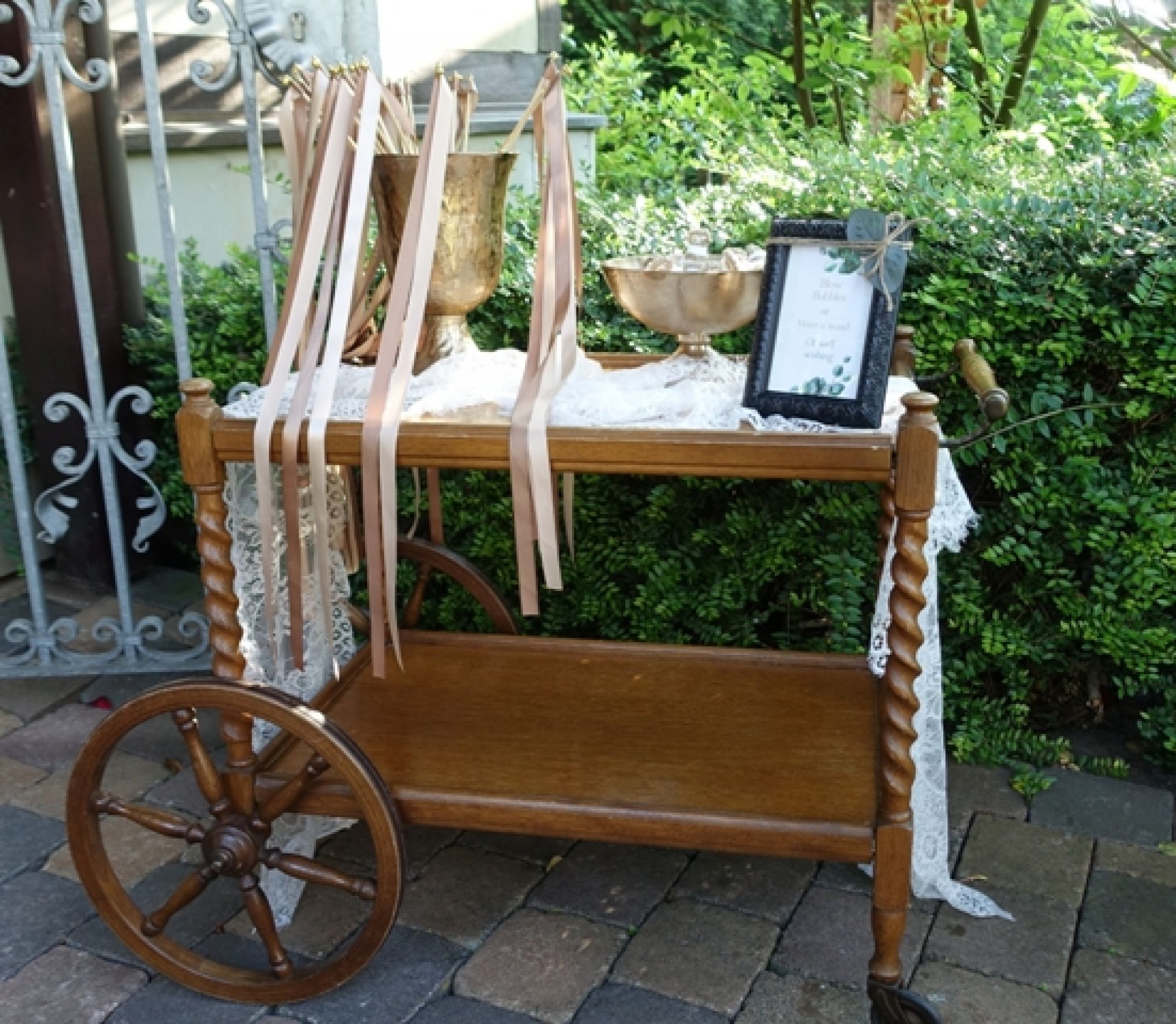 Candy Bar oder Whiskey Bar Wagen zum Mieten für Hochzeiten und Events ...